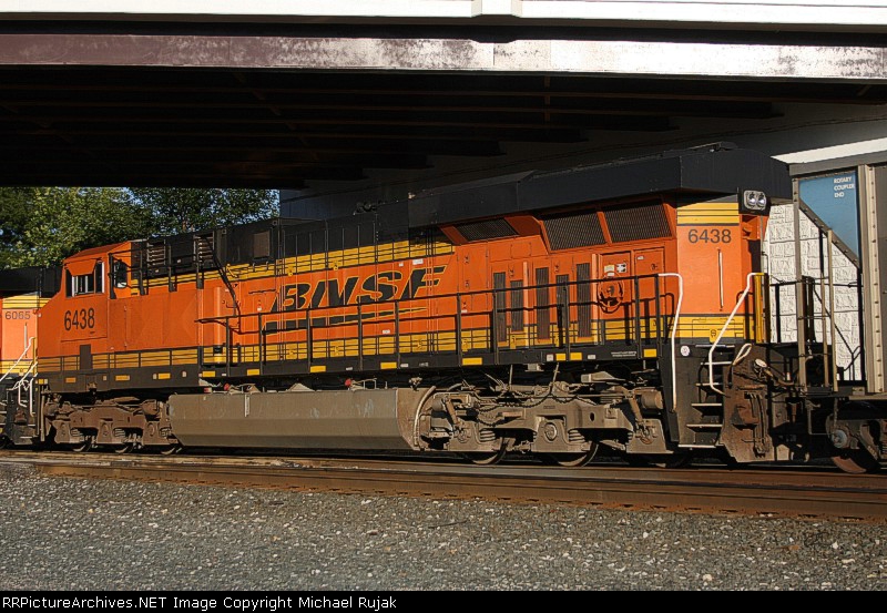BNSF 6438